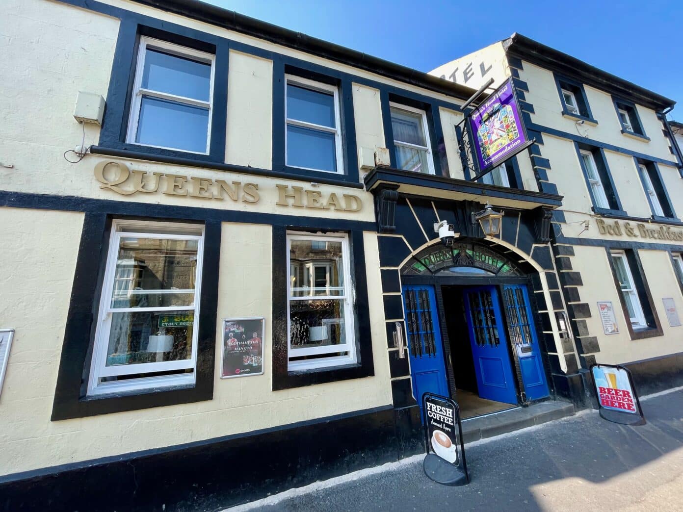Queens Head Hotel Buxton - Town centre location / cosy rooms